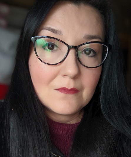 Nicola M | Tarot Card Reader & Clairvoyant | Kooma